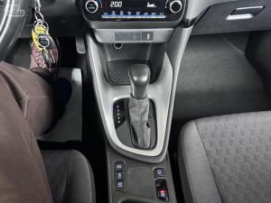 Balts Toyota Yaris 2022 Viļņa, ar dzinēja tilpumu 1.50 L un nobraukumu 158 tūkst. km par 14950 €, foto 22 vietnē AUTOMOTO.COM.LV