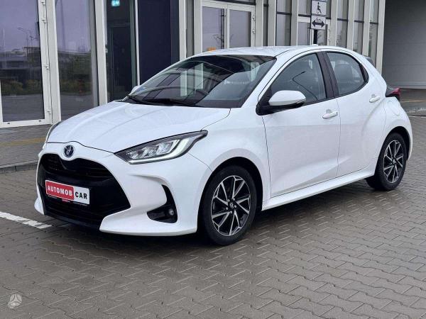 Balts Toyota Yaris 2022 Viļņa, ar dzinēja tilpumu 1.49 L un nobraukumu 158 tūkst. km par 14950 €, foto 3 vietnē AUTOMOTO.COM.LV