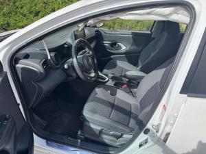White Toyota Yaris 2022 in Gargzdai, with an engine capacity of 1.49 L and mileage of 30 thousand km for 8500 €, photo 9 on AUTOMOTO.COM.LV