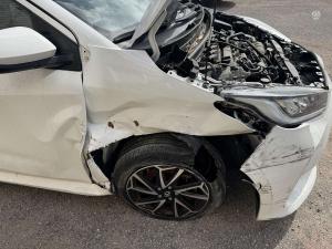 White Toyota Yaris 2022 in Gargzdai, with an engine capacity of 1.49 L and mileage of 30 thousand km for 8500 €, photo 14 on AUTOMOTO.COM.LV