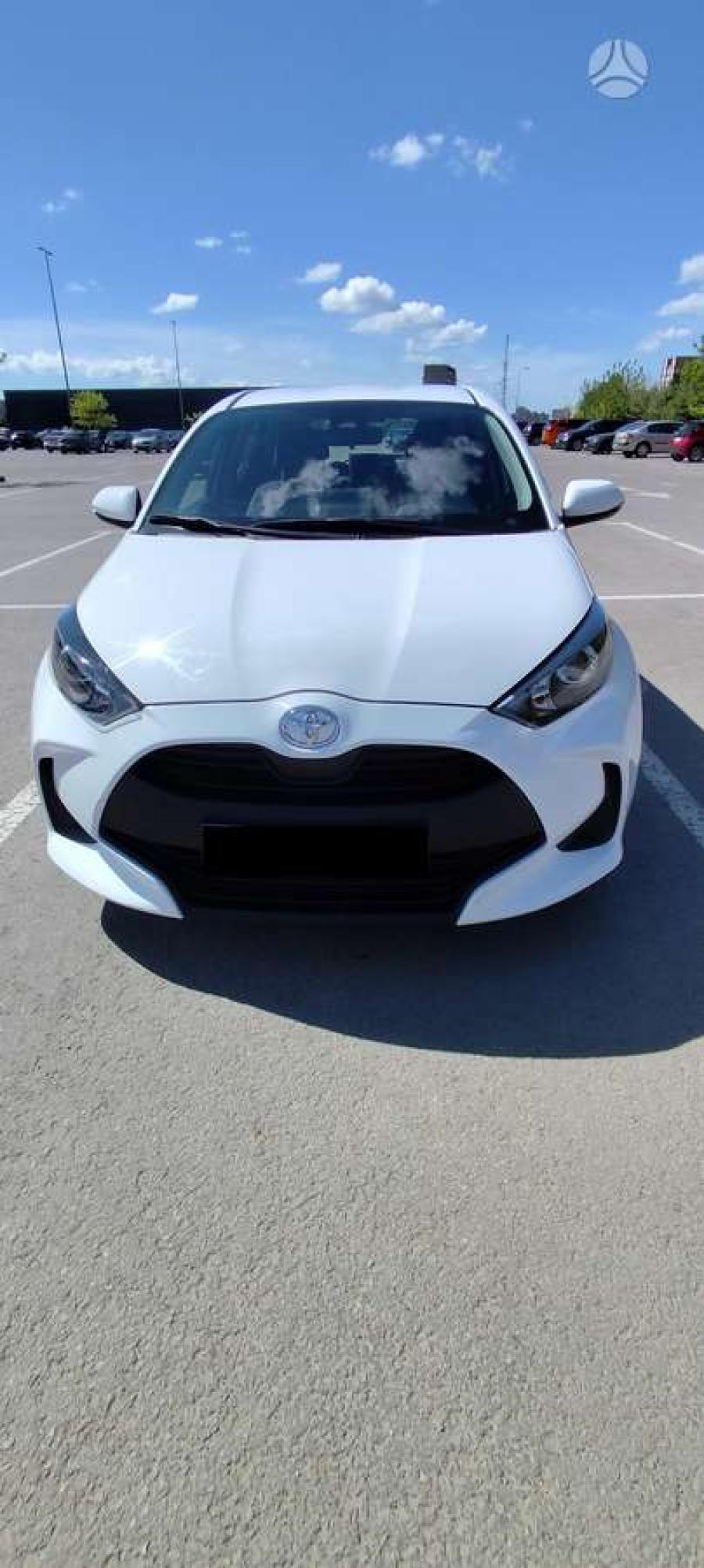 Balts Toyota Yaris 2022 Klaipėda, ar dzinēja tilpumu 1.50 L un nobraukumu 35 tūkst. km par 16500 €, foto 1 vietnē AUTOMOTO.COM.LV