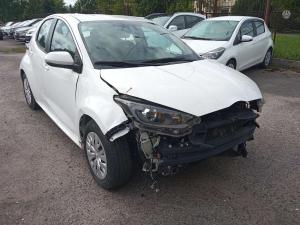 Balts Toyota Yaris 2022 Panevēža, ar dzinēja tilpumu 1.49 L un nobraukumu 44 tūkst. km par 6000 €, foto 4 vietnē AUTOMOTO.COM.LV