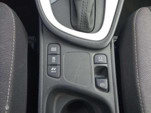 Balts Toyota Yaris 2022 Panevēža, ar dzinēja tilpumu 1.49 L un nobraukumu 44 tūkst. km par 6000 €, foto 25 vietnē AUTOMOTO.COM.LV