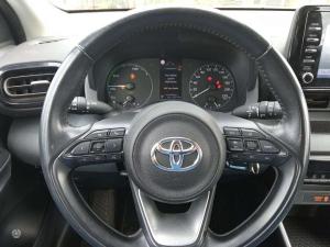 Balts Toyota Yaris 2022 Panevēža, ar dzinēja tilpumu 1.49 L un nobraukumu 44 tūkst. km par 6000 €, foto 30 vietnē AUTOMOTO.COM.LV
