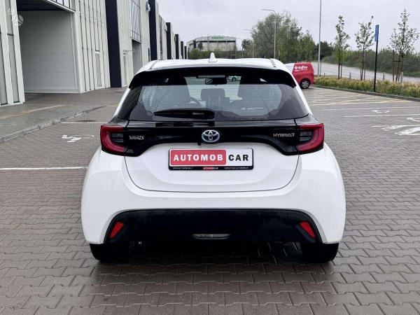 Balts Toyota Yaris 2022 Viļņa, ar dzinēja tilpumu 1.49 L un nobraukumu 158 tūkst. km par 14650 €, foto 7 vietnē AUTOMOTO.COM.LV