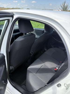 Balts Toyota Yaris 2022 Kauņa, ar dzinēja tilpumu 1.00 L un nobraukumu 64 tūkst. km par 12690 €, foto 8 vietnē AUTOMOTO.COM.LV