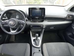 White Toyota Yaris 2022 in Panevezys, with an engine capacity of 1.49 L and mileage of 44 thousand km for 6500 €, photo 21 on AUTOMOTO.COM.LV