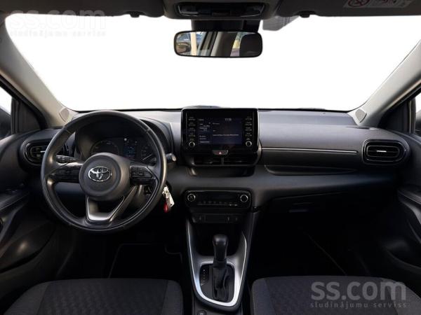 Balts Toyota Yaris 2022 Rīga, ar dzinēja tilpumu 1.50 L un nobraukumu 182 tūkst. km par 11990 €, foto 9 vietnē AUTOMOTO.COM.LV