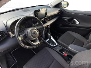 Balts Toyota Yaris 2022 Rīga, ar dzinēja tilpumu 1.50 L un nobraukumu 158 tūkst. km par 12590 €, foto 12 vietnē AUTOMOTO.COM.LV