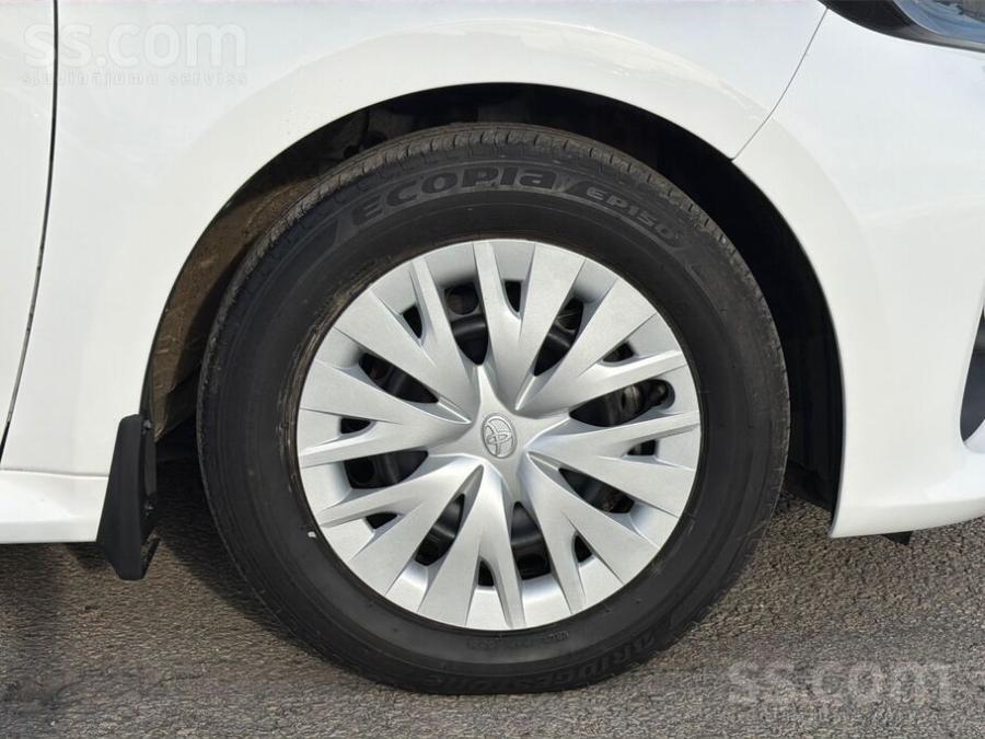 Balts Toyota Yaris 2022 Rīga, ar dzinēja tilpumu 1.50 L un nobraukumu 158 tūkst. km par 12590 €, foto 16 vietnē AUTOMOTO.COM.LV