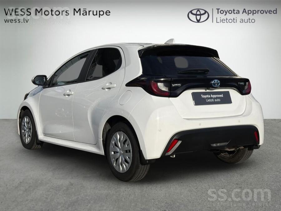 Balts Toyota Yaris 2022 Rīga, ar dzinēja tilpumu 1.50 L un nobraukumu 158 tūkst. km par 12590 €, foto 18 vietnē AUTOMOTO.COM.LV