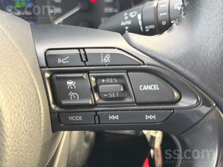 Balts Toyota Yaris 2022 Rīga, ar dzinēja tilpumu 1.50 L un nobraukumu 158 tūkst. km par 12590 €, foto 23 vietnē AUTOMOTO.COM.LV