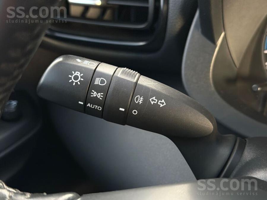 Balts Toyota Yaris 2022 Rīga, ar dzinēja tilpumu 1.50 L un nobraukumu 158 tūkst. km par 12590 €, foto 24 vietnē AUTOMOTO.COM.LV