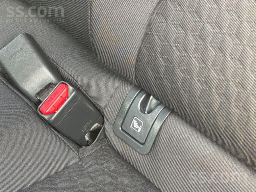 Balts Toyota Yaris 2022 Rīga, ar dzinēja tilpumu 1.50 L un nobraukumu 158 tūkst. km par 12590 €, foto 29 vietnē AUTOMOTO.COM.LV