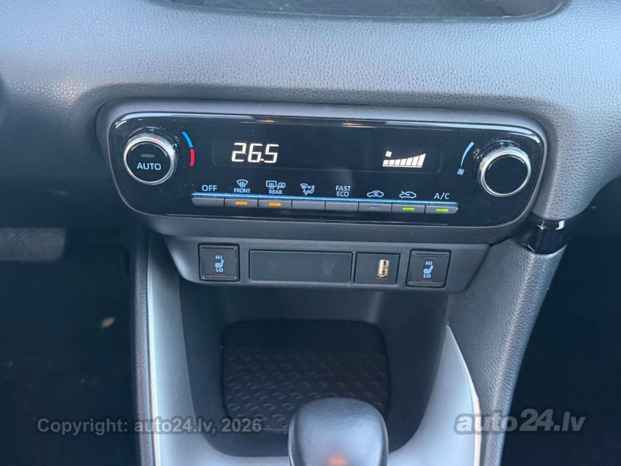 Белый Тойота Ярис 2022 в Таллин, объемом двигателя 1.50 л и пробегом 159 тыс. км за 11800 €, фото 19 на AUTOMOTO.COM.LV