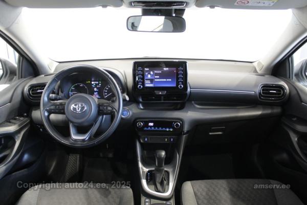 Balts Toyota Yaris 2023 Tallina, ar dzinēja tilpumu 1.50 L un nobraukumu 55 tūkst. km par 20290 €, foto 8 vietnē AUTOMOTO.COM.LV