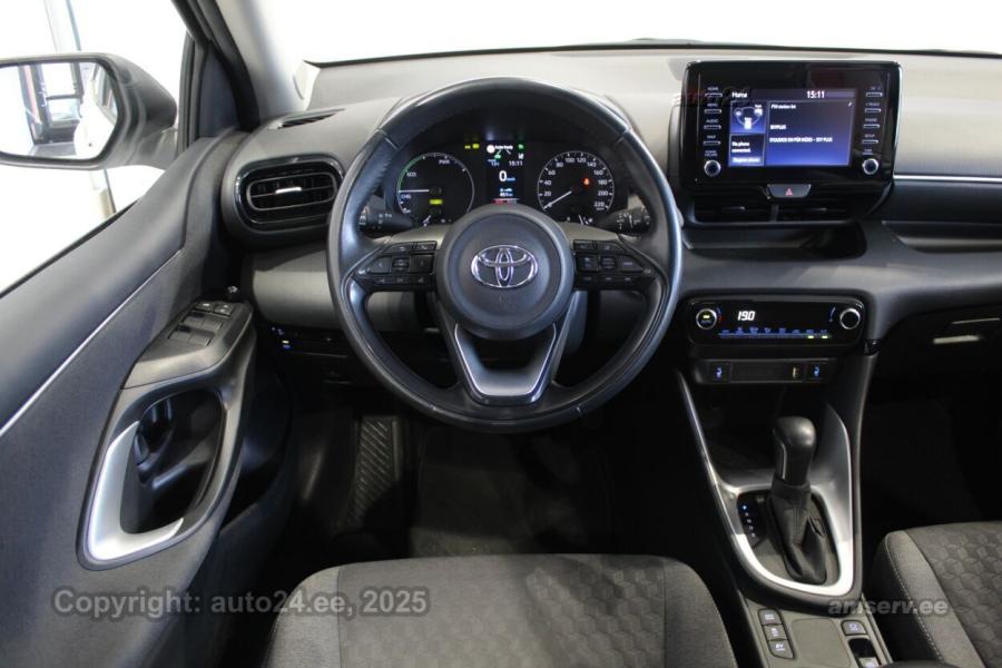 Balts Toyota Yaris 2023 Tallina, ar dzinēja tilpumu 1.50 L un nobraukumu 55 tūkst. km par 20290 €, foto 9 vietnē AUTOMOTO.COM.LV