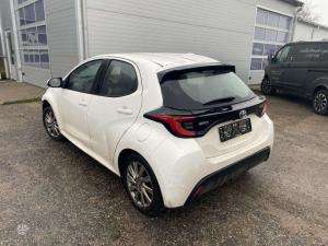 Balts Toyota Yaris 2023 Radviliškis, ar dzinēja tilpumu 1.49 L un nobraukumu 41 tūkst. km par 7450 €, foto 4 vietnē AUTOMOTO.COM.LV