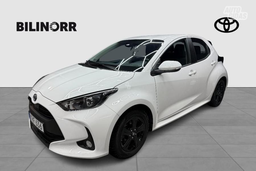 Balts Toyota Yaris 2023 Kauņa, ar dzinēja tilpumu 0.00 L un nobraukumu 23 tūkst. km par 23902 €, foto 1 vietnē AUTOMOTO.COM.LV