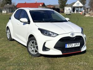 Balts Toyota Yaris 2023 Tartu, ar dzinēja tilpumu 1.00 L un nobraukumu 49 tūkst. km par 13900 €, foto  vietnē AUTOMOTO.COM.LV
