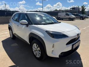 Balts Toyota Yaris 2023 Rīga, ar dzinēja tilpumu 1.50 L un nobraukumu 44 tūkst. km par 18690 €, foto 3 vietnē AUTOMOTO.COM.LV