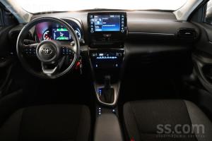 Balts Toyota Yaris 2023 Rīga, ar dzinēja tilpumu 1.50 L un nobraukumu 44 tūkst. km par 18690 €, foto 6 vietnē AUTOMOTO.COM.LV