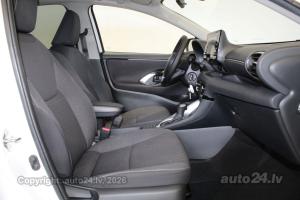 Balts Toyota Yaris 2023 Tallina, ar dzinēja tilpumu 1.50 L un nobraukumu 130 tūkst. km par 14990 €, foto 7 vietnē AUTOMOTO.COM.LV