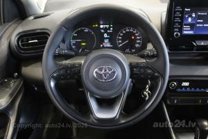 Balts Toyota Yaris 2023 Tallina, ar dzinēja tilpumu 1.50 L un nobraukumu 130 tūkst. km par 14990 €, foto 13 vietnē AUTOMOTO.COM.LV