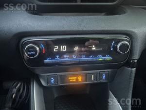 Balts Toyota Yaris 2023 Rīga, ar dzinēja tilpumu 1.50 L un nobraukumu 66 tūkst. km par 13500 €, foto 8 vietnē AUTOMOTO.COM.LV