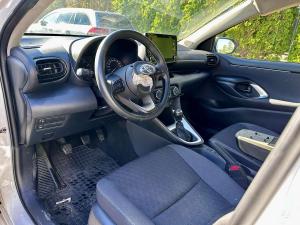 Balts Toyota Yaris 2023 Kauņa, ar dzinēja tilpumu 1.49 L un nobraukumu 17 tūkst. km par 5000 €, foto 12 vietnē AUTOMOTO.COM.LV