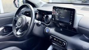 Balts Toyota Yaris 2023 Radviliškis, ar dzinēja tilpumu 1.50 L un nobraukumu 82 tūkst. km par 14250 €, foto 16 vietnē AUTOMOTO.COM.LV
