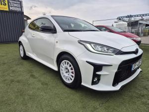 Balts Toyota Yaris 2023 Liepāja, ar dzinēja tilpumu 1.60 L un nobraukumu 35 tūkst. km par 31000 €, foto 4 vietnē AUTOMOTO.COM.LV