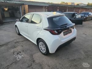 Balts Toyota Yaris 2023 Kauņa, ar dzinēja tilpumu 1.50 L un nobraukumu 17 tūkst. km par 4999 €, foto 5 vietnē AUTOMOTO.COM.LV
