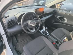 Balts Toyota Yaris 2023 Kauņa, ar dzinēja tilpumu 1.50 L un nobraukumu 17 tūkst. km par 4999 €, foto 6 vietnē AUTOMOTO.COM.LV