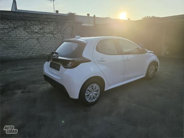 Тойота Ярис 2023 в Каунас на AUTOMOTO.COM.LV Белый Тойота Ярис 2023 в Каунас, объемом двигателя 1.50 л и пробегом 17 тыс. км за 4999 €, фото 6 на AUTOMOTO.COM.LV
