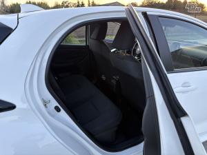 Balts Toyota Yaris 2023 Šauļi, ar dzinēja tilpumu 1.50 L un nobraukumu 34 tūkst. km par 19000 €, foto 9 vietnē AUTOMOTO.COM.LV