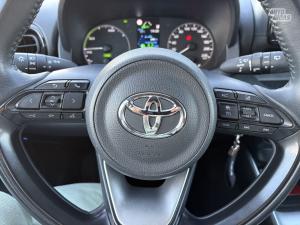 Balts Toyota Yaris 2023 Šauļi, ar dzinēja tilpumu 1.50 L un nobraukumu 34 tūkst. km par 19000 €, foto 12 vietnē AUTOMOTO.COM.LV
