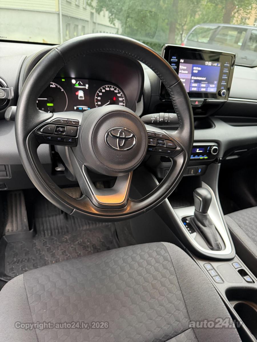 Balts Toyota Yaris 2023 Tallina, ar dzinēja tilpumu 1.50 L un nobraukumu 51 tūkst. km par 18800 €, foto 9 vietnē AUTOMOTO.COM.LV
