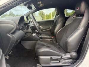 Balts Toyota Yaris 2023 Liepāja, ar dzinēja tilpumu 1.60 L un nobraukumu 35 tūkst. km par 30900 €, foto 15 vietnē AUTOMOTO.COM.LV