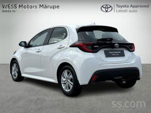 White Toyota Yaris 2023 in Riga, with an engine capacity of 1.50 L and mileage of 68 thousand km for 16590 €, photo 18 on AUTOMOTO.COM.LV