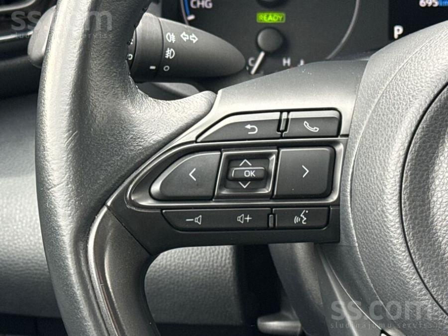 White Toyota Yaris 2023 in Riga, with an engine capacity of 1.50 L and mileage of 68 thousand km for 16590 €, photo 22 on AUTOMOTO.COM.LV