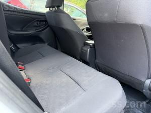 Balts Toyota Yaris 2024 Rīga, ar dzinēja tilpumu 1.50 L un nobraukumu 71 tūkst. km par 16800 €, foto 7 vietnē AUTOMOTO.COM.LV