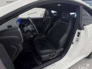 White Toyota Yaris 2024 in Vilnius, with an engine capacity of 1.62 L and mileage of 23 thousand km for 35900 €, photo 22 on AUTOMOTO.COM.LV