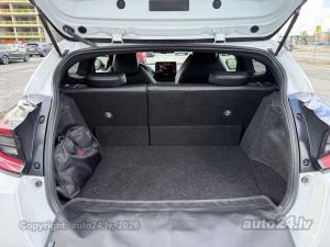 White Toyota Yaris 2024 in Tallinn, with an engine capacity of 1.60 L and mileage of 38 thousand km for 36000 €, photo 8 on AUTOMOTO.COM.LV