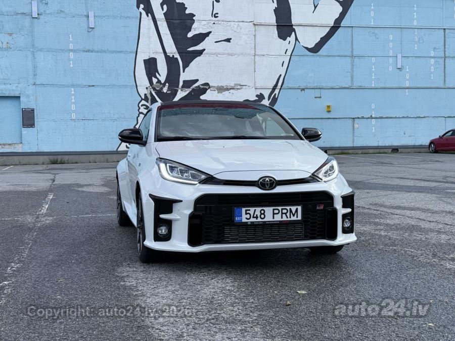 White Toyota Yaris 2024 in Tallinn, with an engine capacity of 1.60 L and mileage of 38 thousand km for 36000 €, photo 14 on AUTOMOTO.COM.LV