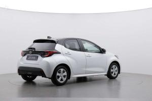 Balts Toyota Yaris 2025 Viļņa, ar dzinēja tilpumu 1.49 L un nobraukumu 12 tūkst. km par 24900 €, foto 3 vietnē AUTOMOTO.COM.LV