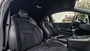 Balts Toyota Yaris 2025 Viļņa, ar dzinēja tilpumu 1.62 L un nobraukumu 7 tūkst. km par 42000 €, foto 15 vietnē AUTOMOTO.COM.LV