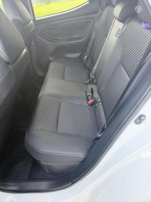 Balts Toyota Yaris 2024 Klaipėda, ar dzinēja tilpumu 1.50 L un nobraukumu 22 tūkst. km par 21200 €, foto 11 vietnē AUTOMOTO.COM.LV