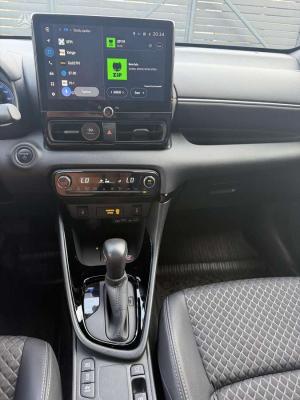 Balts Toyota Yaris 2024 Klaipėda, ar dzinēja tilpumu 1.50 L un nobraukumu 22 tūkst. km par 21200 €, foto 15 vietnē AUTOMOTO.COM.LV