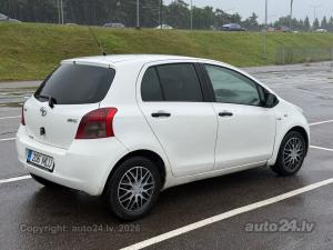 Balts Toyota Yaris 2008 Tallina, ar dzinēja tilpumu 1.40 L un nobraukumu 283 tūkst. km par 1250 €, foto 5 vietnē AUTOMOTO.COM.LV